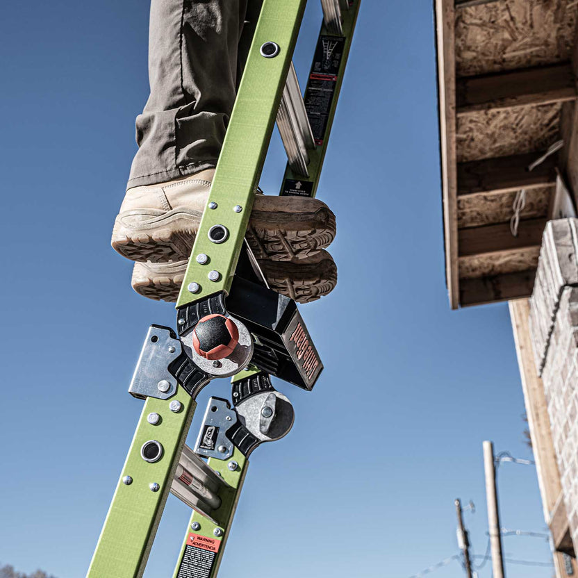 Articulating Ladder Tool Tray